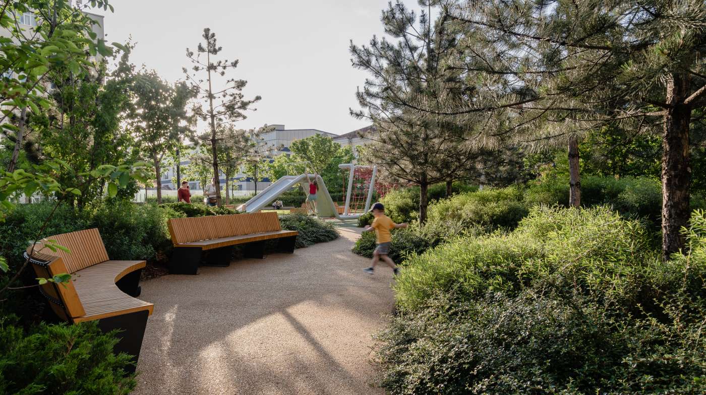 Tetris Hall – Podium Landscape - KOTSIUBA Landscape Architecture